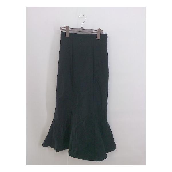 管理番号： 121110001626920240919ベースW58/由付属品： 無<br>多少の使用感あり。<br>繊維のような毛の付着あり。素材： 画像参照色： ダークネイビーサイズ： サイズ38梱包サイズ： 通常...