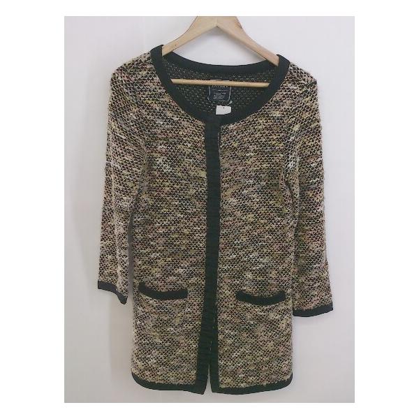 管理番号： 130112000648420240603ベースW146/山付属品： 無<br>所々に毛玉あり。素材： 画像参照色： ブラック ベージュ ピンクサイズ： サイズ1梱包サイズ： 通常付属品： 無<br>所々...