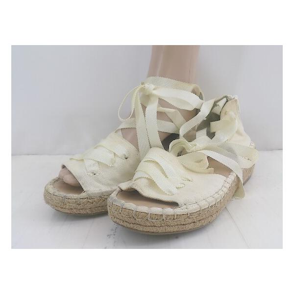 管理番号： 130414000395220240604ベースS363/長付属品： 無<br>全体的に汚れのようなものあり。<br>アウトソールに擦り減りあり。素材： キャンバス系/ラバーソール色： アイボリー系サイズ...