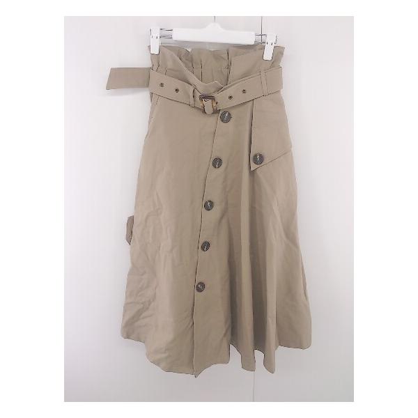 管理番号： 130516000956620240604ベースW14/大付属品： ウエストベルト ボタン<br>ホックの留め糸にほつれあり。<br>飾りボタンが1つ取れています。素材： 画像参照色： ベージュ系サイズ：...