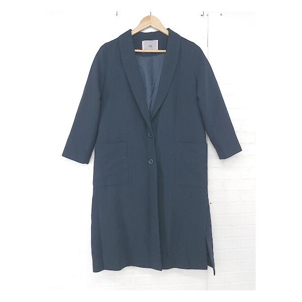 管理番号： 130605007524120240920ベースW96/友付属品： 無<br>正面に多少の汚れがありますが、その他大きなダメージはありません。素材： 画像参照色： ネイビーサイズ： サイズ38梱包サイズ： 通常付属品...