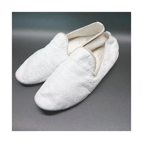 管理番号： 130712003456420241121ベースS/TF付属品： 無<br>全体的に汚れ有素材： レザー系/ラバーソール色： ホワイトサイズ： サイズ8梱包サイズ： 通常付属品： 無<br>全体的に汚れ有...