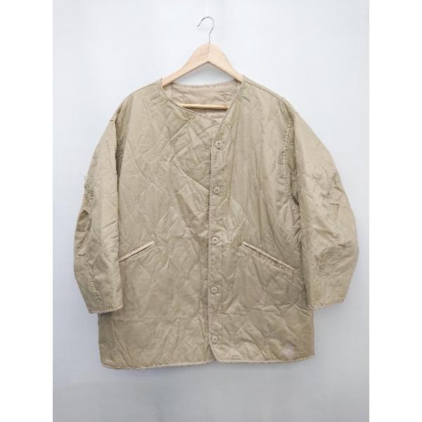 管理番号： 130725003135820240606ベースW69/増付属品： 無<br>袖に破れあり。<br>所々に擦れあり。素材： 画像参照色： ベージュサイズ： サイズM梱包サイズ： 通常付属品： 無<b...