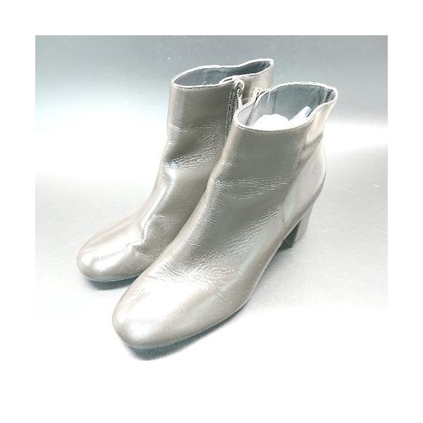 管理番号： 130816003736220240607ベースS/WN付属品： 無素材： レザー系/ゴム系ソール色： ブラックサイズ： サイズ38梱包サイズ： 大付属品： 無採寸サイズ： 大