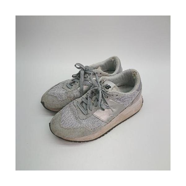 管理番号： 130816006447420230929ベースS/MA付属品： 無<br>全体的に汚れあり素材： メッシュ系/ラバーソール-色： グレーサイズ： サイズ24.5梱包サイズ： 通常付属品： 無<br>全体...