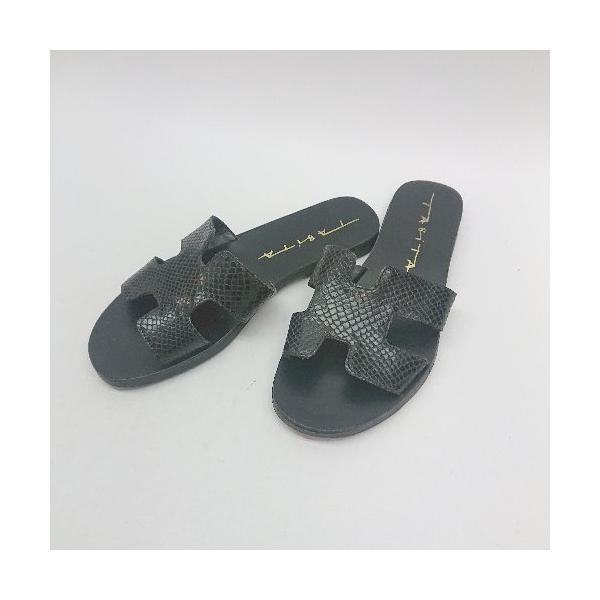 管理番号： 131013001179120241019ベースS/KH付属品： 無<br>使用感あり素材： レザー系/ラバーソール色： ブラックサイズ： サイズ35梱包サイズ： 通常付属品： 無<br>使用感あり採寸サ...