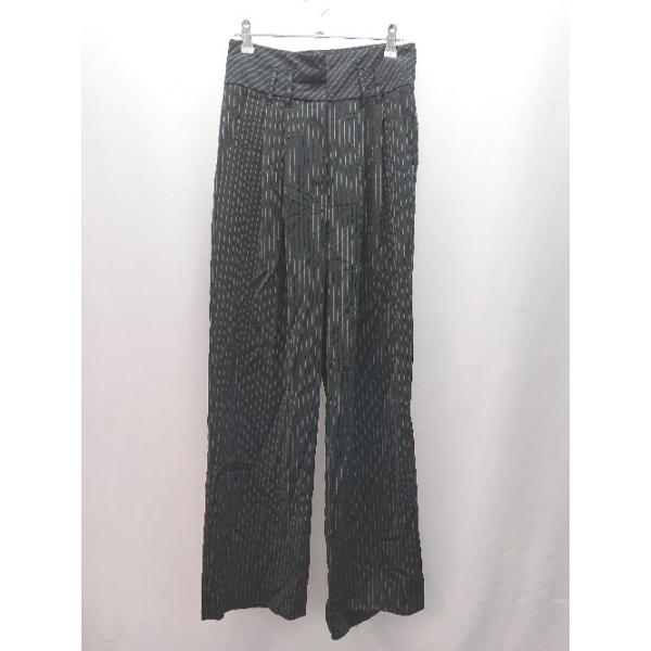 管理番号： 131030001156920241020ベースW/MY付属品： 無<br>裾部分にほつれあり。素材： 画像参照色： ブラックサイズ： サイズM梱包サイズ： 通常付属品： 無<br>裾部分にほつれあり。採...