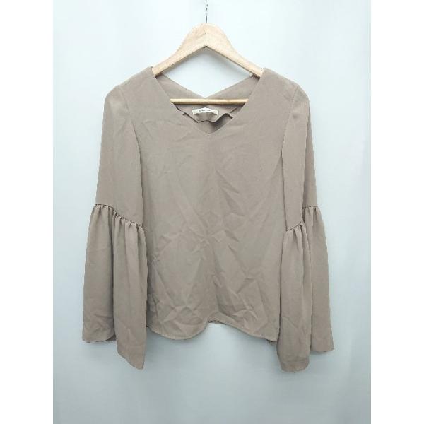 管理番号： 140311000230520240425ベースW102/増付属品： 無素材： 画像参照色： ベージュ系サイズ： 表記なし梱包サイズ： 通常付属品： 無採寸サイズ： 通常