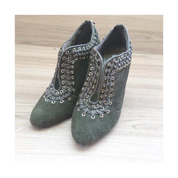 管理番号： 140424000977620240515ベースS/OM付属品： 無<br>底部分にやや汚れあり素材： スエード系/ラバー系ソール色： カーキサイズ： サイズ35.5梱包サイズ： 通常付属品： 無<br>...