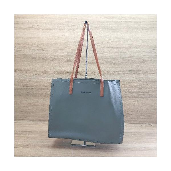 管理番号： 140424001008620240515ベースB/N付属品： セカンドバッグ<br>前面に擦れあり。素材： レザー系色： チャコールグレー ブラウンサイズ： 0梱包サイズ： 通常付属品： セカンドバッグ<br...