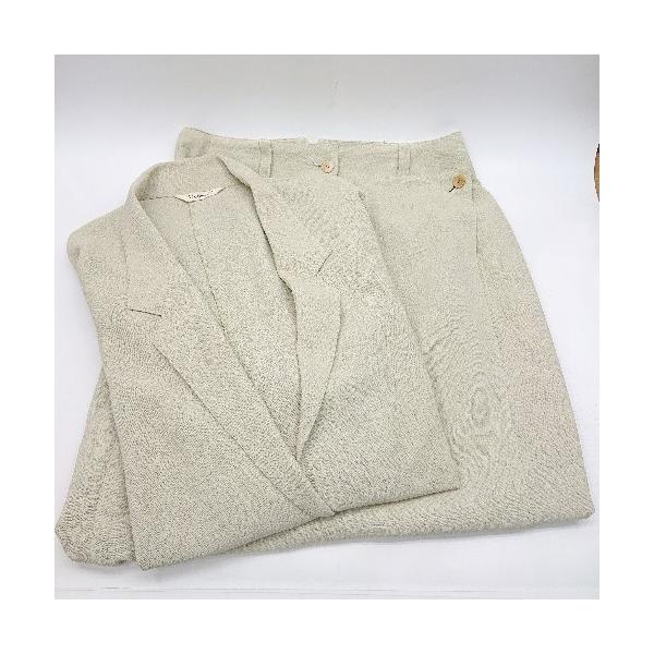 管理番号： 140514001786120240604ベースW/NY付属品： 無<br>襟元に汚れあり。素材： 画像参照色： ベージュサイズ： 表記なし梱包サイズ： 通常付属品： 無<br>襟元に汚れあり。採寸サイズ...