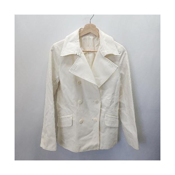 管理番号： 140514003737120240614ベースW/AC付属品： 無<br>襟・裾部分等に汚れあり素材： 画像参照色： ホワイトサイズ： サイズ9AR梱包サイズ： 通常付属品： 無<br>襟・裾部分等に汚...