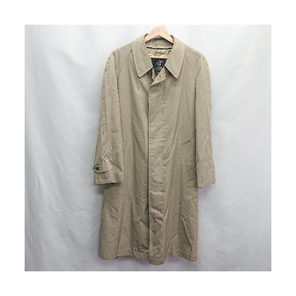 管理番号： 140514004102620240531ベースW/S付属品： 腰ひも ライナー<br>ボタン割れあり 襟、肩汚れあり素材： 画像参照色： ベージュサイズ： サイズ表記なし梱包サイズ： 通常付属品： 腰ひも ライナー...