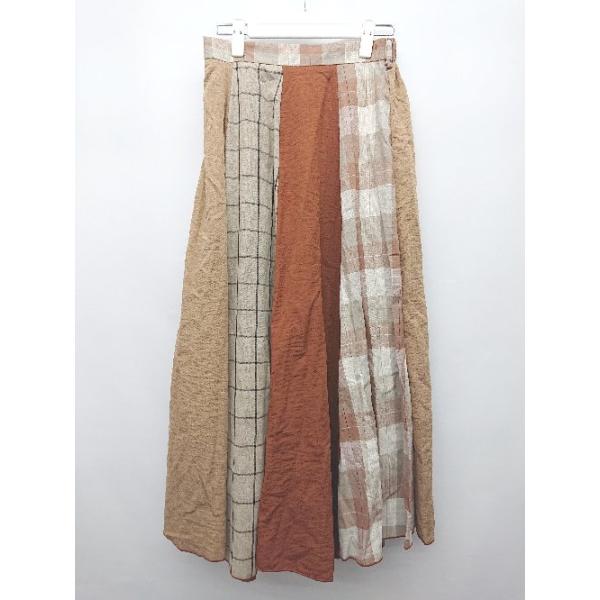 管理番号： 140529001017020240611ベースW/石付属品： 無素材： 画像参照色： ベージュ系 マルチサイズ： サイズF梱包サイズ： 通常付属品： 無採寸サイズ： 通常