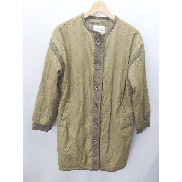 管理番号： 140605005494620240618ベースW/Y付属品： 付替えボタン1個付属素材： 画像参照色： カーキサイズ： サイズ38梱包サイズ： 大付属品： 付替えボタン1個付属採寸サイズ： 大