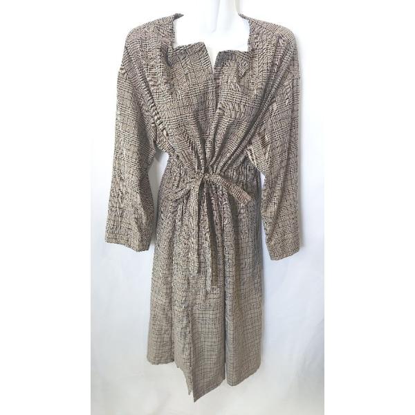 管理番号： 140605007644320240618ベースW/Y付属品： 無素材： 画像参照色： ブラウンサイズ： サイズM梱包サイズ： 通常付属品： 無採寸サイズ： 通常