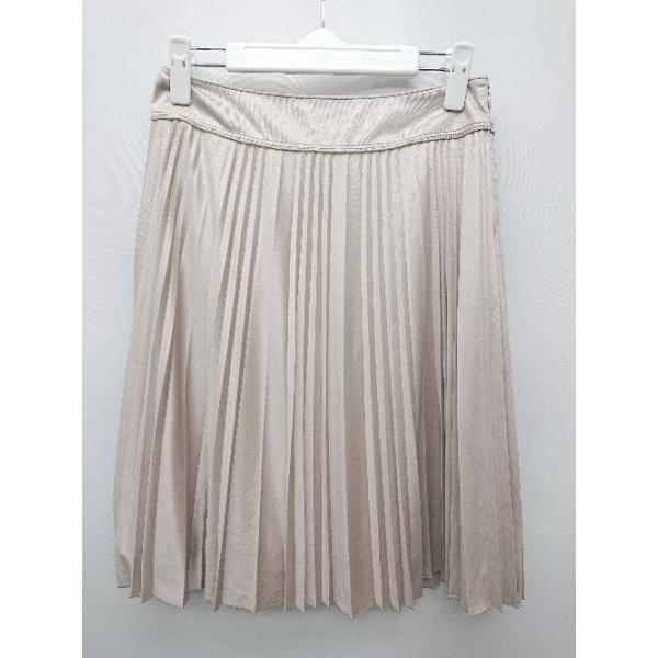 管理番号： 140611001535120241122ベースW/松付属品： 新品タグ素材： 画像参照色： グレージュ系サイズ： サイズ38/M梱包サイズ： 通常付属品： 新品タグ採寸サイズ： 通常