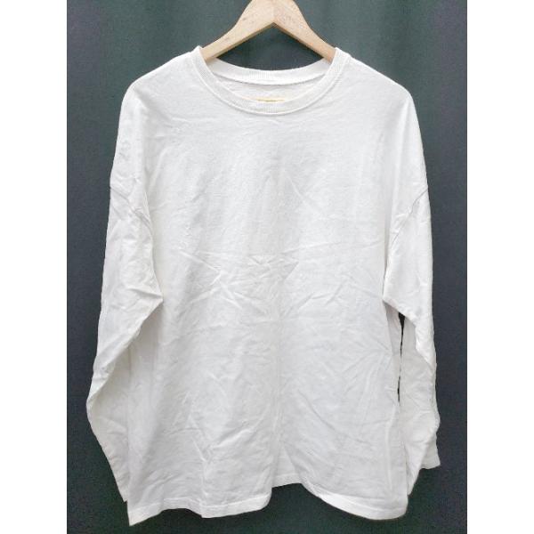 管理番号： 140618005313020240624ベースW/石付属品： 無<br>色移りあり。袖に汚れあり。素材： 画像参照色： ホワイト系サイズ： サイズL梱包サイズ： 通常付属品： 無<br>色移りあり。袖に...