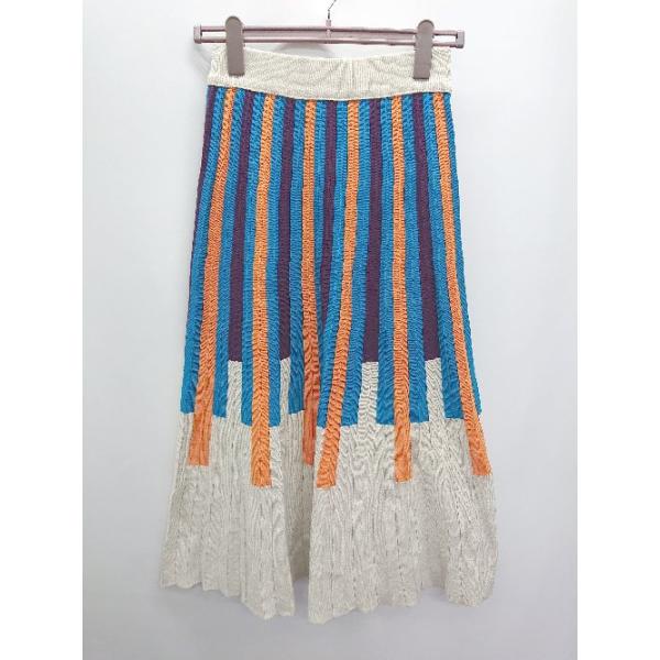 管理番号： 140618005511020240708ベースW9/小付属品： 無<br>裾に汚れあり。素材： 画像参照色： ベージュ系 マルチサイズ： 表記なし梱包サイズ： 通常付属品： 無<br>裾に汚れあり。採寸...