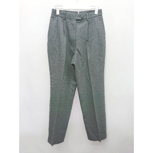 管理番号： 140624003000220240708ベースW92/辻付属品： 無<br>表面尻部分に糸つれあり。素材： 画像参照色： グレーサイズ： サイズ38梱包サイズ： 通常付属品： 無<br>表面尻部分に糸つ...