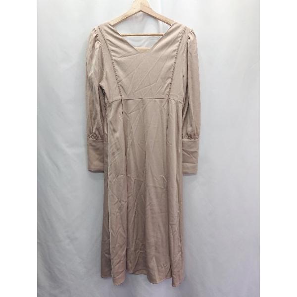 管理番号： 140702002655020240723ベースW/OM付属品： 無素材： 画像参照色： ベージュサイズ： サイズM梱包サイズ： 通常付属品： 無採寸サイズ： 通常