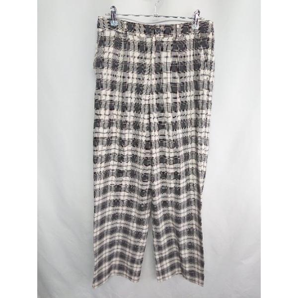 管理番号： 140718000182420240828ベースW/OM付属品： 無素材： 画像参照色： ブラック アイボリーサイズ： サイズL梱包サイズ： 通常付属品： 無採寸サイズ： 通常