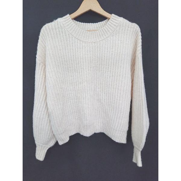 管理番号： 140726002396820240829ベースW180/増付属品： 無<br>所々に毛羽立ちあり。<br>袖に糸連れあり。素材： 画像参照色： アイボリー系サイズ： サイズF梱包サイズ： 通常付属品： ...