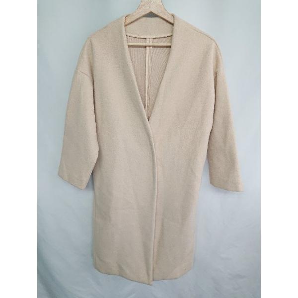 管理番号： 140806002768220240920ベースW/U付属品： 無<br>裏地擦れあり素材： 画像参照色： アイボリーサイズ： サイズＭ梱包サイズ： 通常付属品： 無<br>裏地擦れあり採寸サイズ： 通常