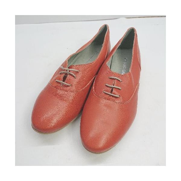 管理番号： 140806006740420240829ベースS/NY付属品： 無<br>表面やソール部分に汚れあり。素材： レザ−系/ラバー系ソール-色： オレンジ系サイズ： サイズ37梱包サイズ： 通常付属品： 無<br...