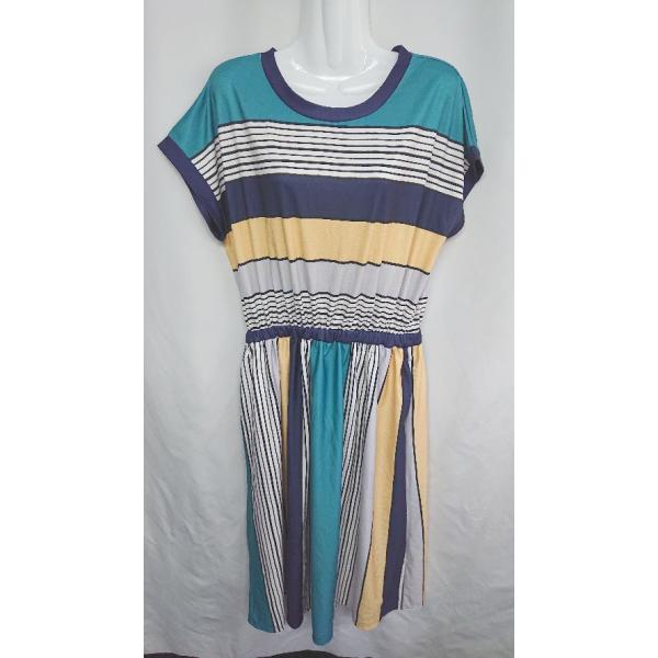 管理番号： 140822006792320241018ベースW/U付属品： 新品タグ素材： 画像参照色： ホワイト系サイズ： サイズ4L梱包サイズ： 通常付属品： 新品タグ採寸サイズ： 通常