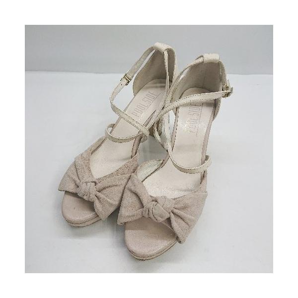 管理番号： 140910001421120241022ベースS/U付属品： 無素材： 布系/ラバー系ソール色： ベージュサイズ： サイズ24.5梱包サイズ： 通常付属品： 無採寸サイズ： 通常