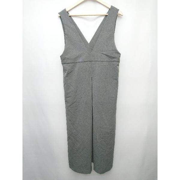 管理番号： 140925004825820241107ベースW19/梅付属品： 無<br>小さな汚れあり。繊維の付着あり。素材： 画像参照色： グレーサイズ： サイズS梱包サイズ： 通常付属品： 無<br>小さな汚れ...