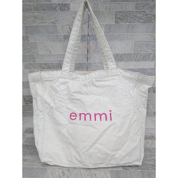 管理番号： 141016000006920241211ベースB48/七付属品： 無<br>使用感あり。<br>穴あり。素材： キャンバス系色： ホワイトサイズ： 0梱包サイズ： 通常付属品： 無<br>使...