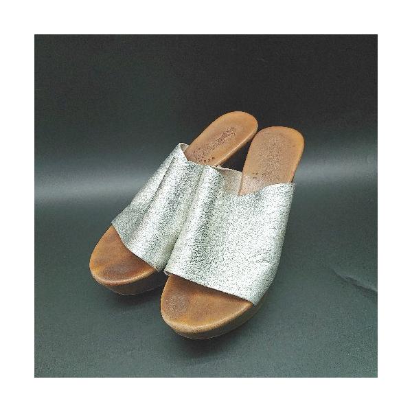 管理番号： 141029005837420241209ベースS/H付属品： 無<br>使用感、汚れあり。アウトソールにすり減りあり。素材： レザー系/ラバー系ソール色： シルバー系サイズ： サイズ37梱包サイズ： 通常付属品： ...