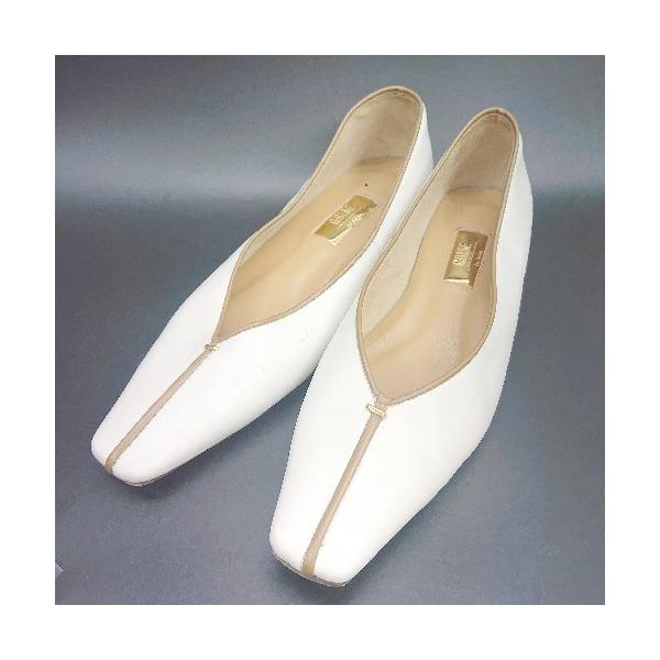 管理番号： 141209001099620250117ベースS/W付属品： 無<br>つま先に汚れ、折れ跡あり。靴内側によごれあり。靴底面に削れあり。素材： 革系/ラバー系ソール色： ホワイト系サイズ： サイズ23 1/2梱包サ...