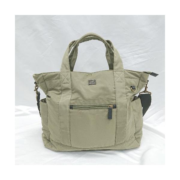 管理番号： 150116004630720250304ベースB/W付属品： ショルダーストラップ取り外し可能<br>持ち手に黒ずみあり。背面に薄いシミあり。素材： 布系色： カーキサイズ： 0梱包サイズ： 通常付属品： ショルダ...