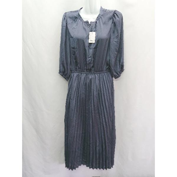 管理番号： 150218002390320250408ベースW/M付属品： 新品タグ素材： 画像参照色： グレーサイズ： サイズM梱包サイズ： 通常付属品： 新品タグ採寸サイズ： 通常