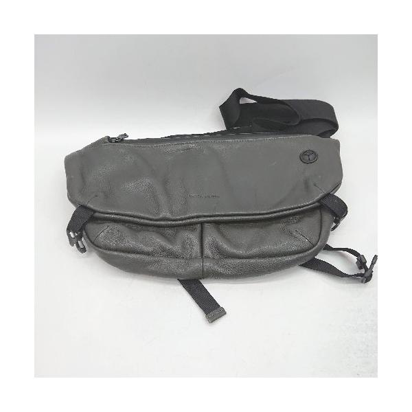 管理番号： 150218002613320250328ベースB/H付属品： 無<br>ベルト部分に破れあり。使用感あり。素材： レザー系色： カーキサイズ： 0梱包サイズ： 通常付属品： 無<br>ベルト部分に破れあ...