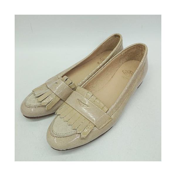 管理番号： 150703001052220250804ベースS/H付属品： 無<br>使用感あり。素材： エナメル系 /ラバー系ソール色： ベージュ系サイズ： サイズ36 1/2梱包サイズ： 通常付属品： 無<br>...