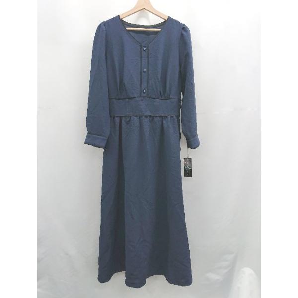 管理番号： 150703001235920250807ベースW/S付属品： 替えボタン・新品タグ付属<br>袖付近に白い汚れあり素材： 画像参照色： ダークブルー系サイズ： サイズFL梱包サイズ： 通常付属品： 替えボタン・新品...