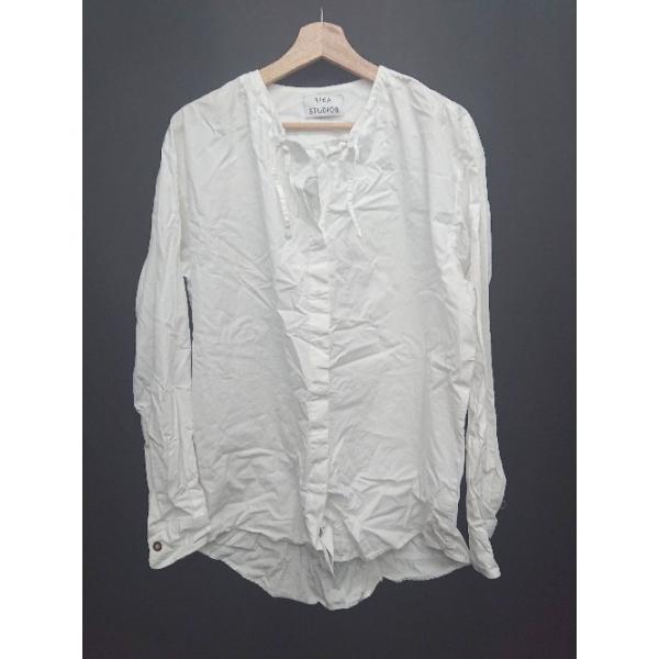 管理番号： 150710000541020250822ベースW/知付属品： 無<br>前後で長さが異なる商品です。採寸は後ろを測っています。<br>正面に汚れあり。素材： 画像参照色： ホワイト系サイズ： サイズF梱...