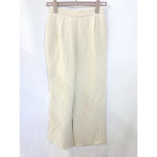 管理番号： 150723000704920250910ベースW増/付属品： 無<br>裾に汚れあり。素材： 画像参照色： ベージュ系サイズ： サイズ2梱包サイズ： 通常付属品： 無<br>裾に汚れあり。採寸サイズ： 通常