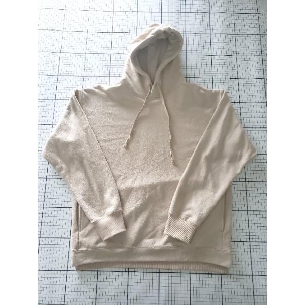 管理番号： 150806001383520251118ベースW増/付属品： 無<br>使用に伴う毛羽立ちが御座います。<br>袖にシミ汚れあり。素材： 画像参照色： ベージュ系サイズ： サイズ3梱包サイズ： 通常付属...