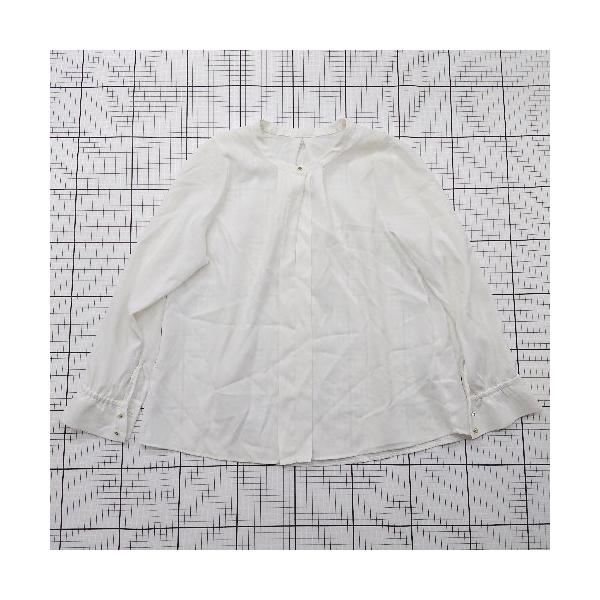 管理番号： 150820002053220250919ベースW/K付属品： <br>採寸は1cm各の格子背景で行っております。首回りに変色あり素材： 画像参照色： ホワイト系サイズ： サイズS梱包サイズ： 通常付属品： <...