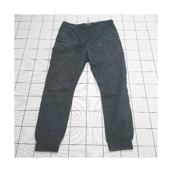 管理番号： 150820002887320250918ベースW/F付属品： 採寸は1cm格子背景で行っております。<br>左部分汚れあり　後ろに穴　裾に汚れ素材： 画像参照色： ブラック系サイズ： サイズ表記なし梱包サイズ： 通...