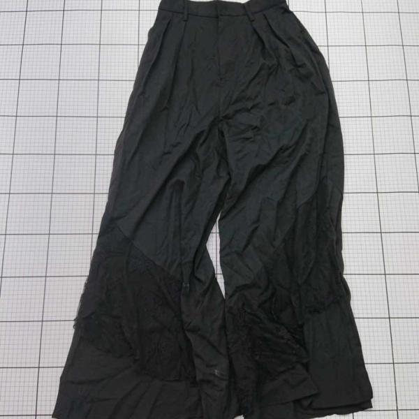 管理番号： 150826002185220251028ベースW/K付属品： 無<br>後ろ面に汚れあり素材： 画像参照色： apr?s jour レース切替ワイドパンツ ブラック系 LLサイズ： 0梱包サイズ： 通常付属品： 無...