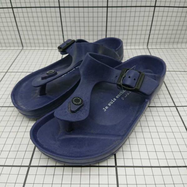 管理番号： 150826004409720251030ベースS/K付属品： 無<br>採寸は1センチ各の格子背景で行っております。全体的に薄汚れあり素材： ラバー系/ラバー系ソール色： ネイビー系サイズ： サイズM梱包サイズ： ...