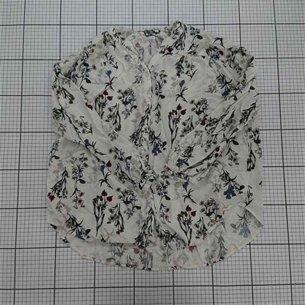 管理番号： 150826006618120251118ベースW/梅付属品： 無素材： 画像参照色： ホワイト系サイズ： サイズM梱包サイズ： 通常付属品： 無採寸サイズ： 通常