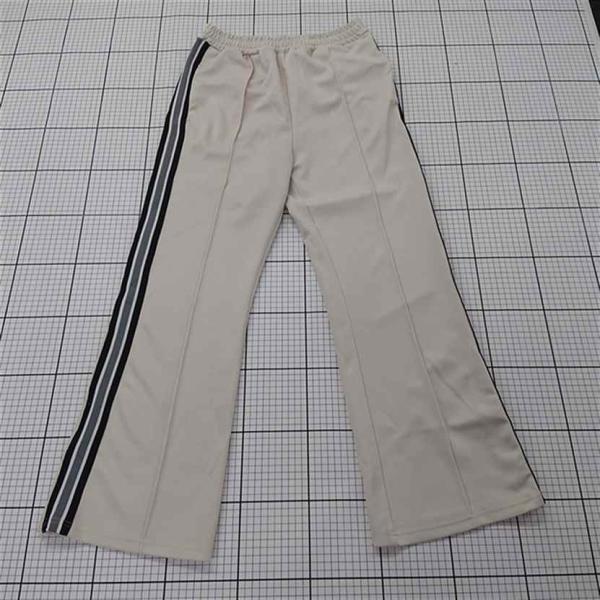 管理番号： 150827001460820251017ベースW/知付属品： 無素材： 画像参照色： オフホワイト系サイズ： サイズF梱包サイズ： 通常付属品： 無採寸サイズ： 通常