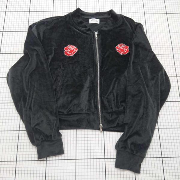 管理番号： 150910002841320251029ベースW/布付属品： 採寸は1センチ角の格子背景で行っております素材： 画像参照色： ブラック系サイズ： サイズF梱包サイズ： 通常付属品： 採寸は1センチ角の格子背景で行っております採...